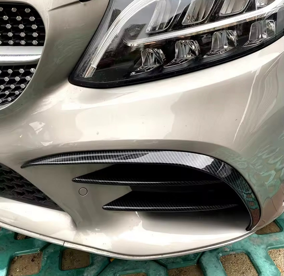 Carbon Fibre Front Bumper Side Vent Canards For Mercedes Benz C Class ...